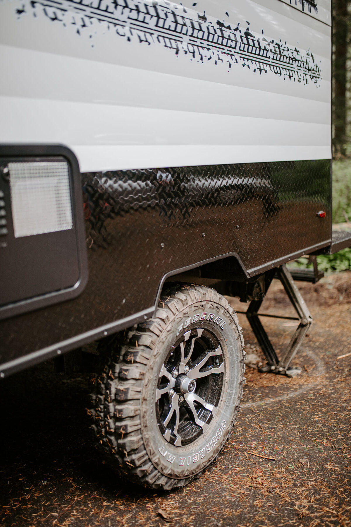 LIFTED DRIFTER - Elusive Trailer Company