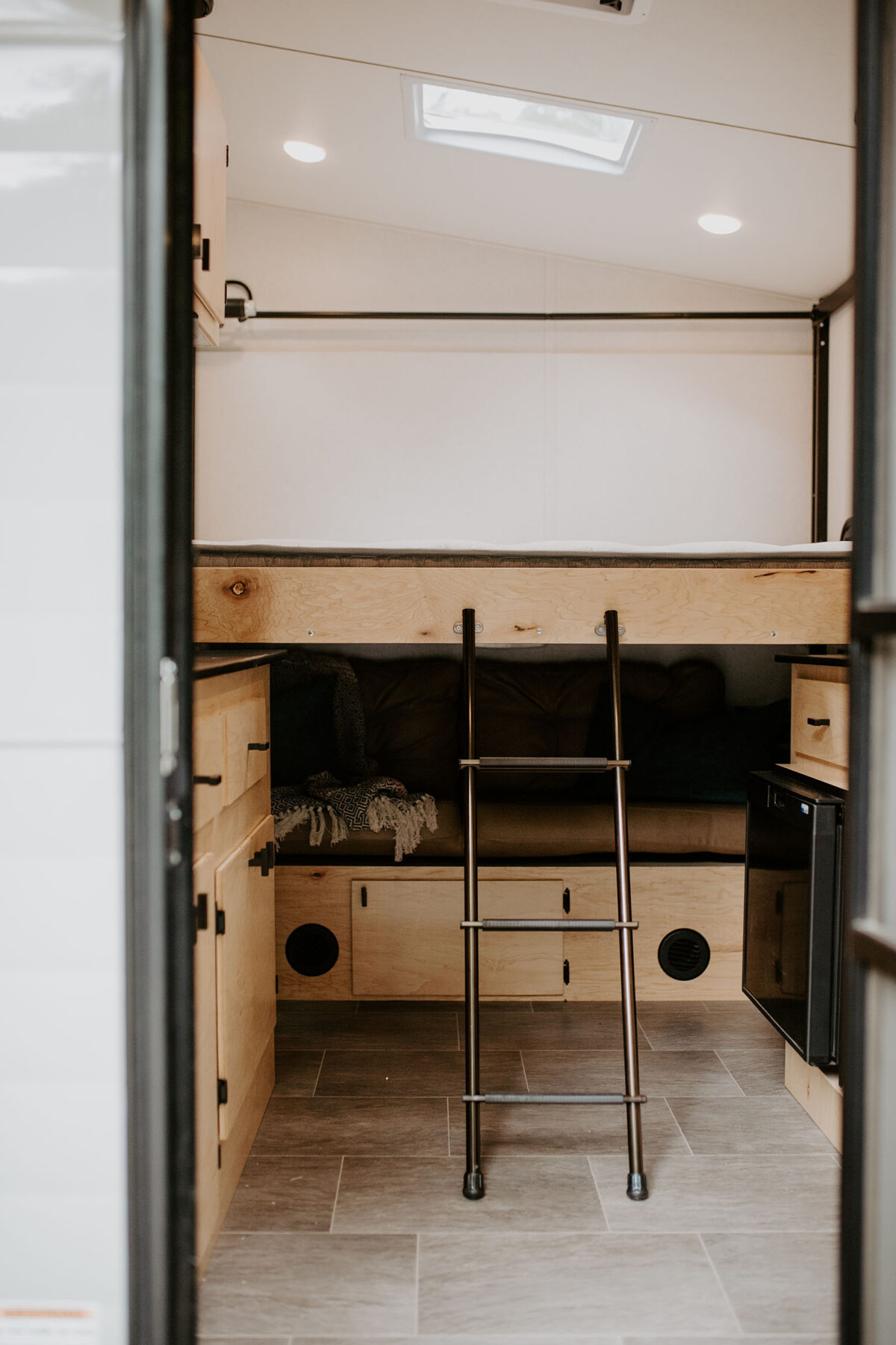 Lo Pro Cabin - Elusive Trailer Company