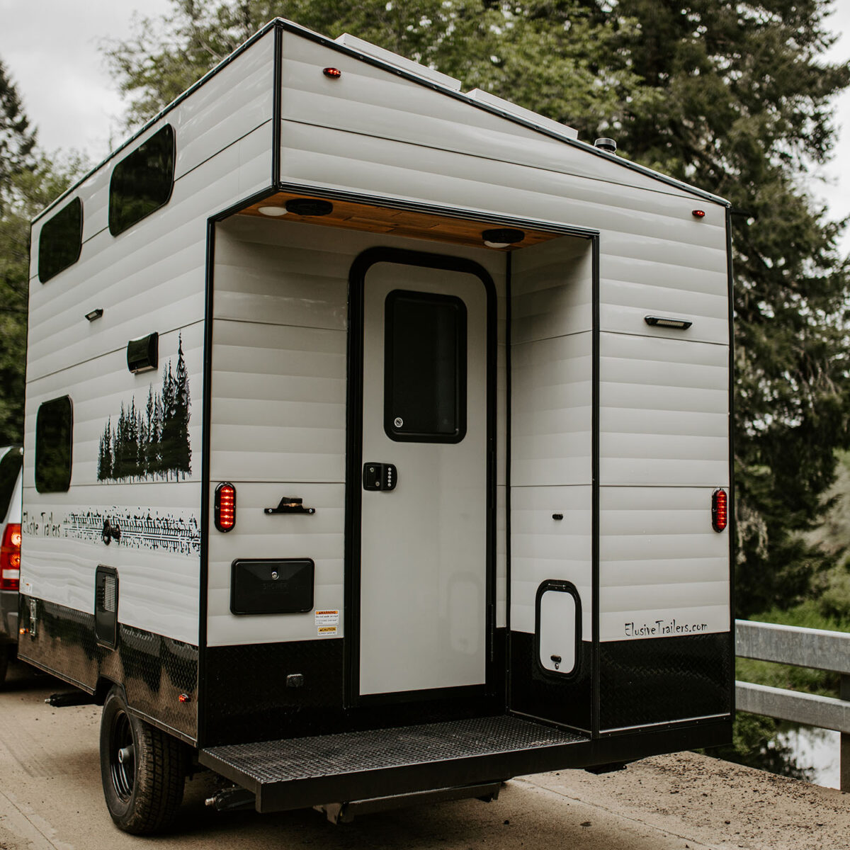 Lo Pro Cabin - Elusive Trailer Company